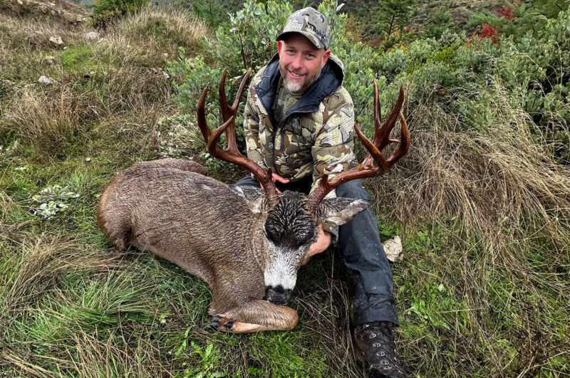 Blacktail Deer | Expert Tips on Best States and Times of Year | onX Hunt