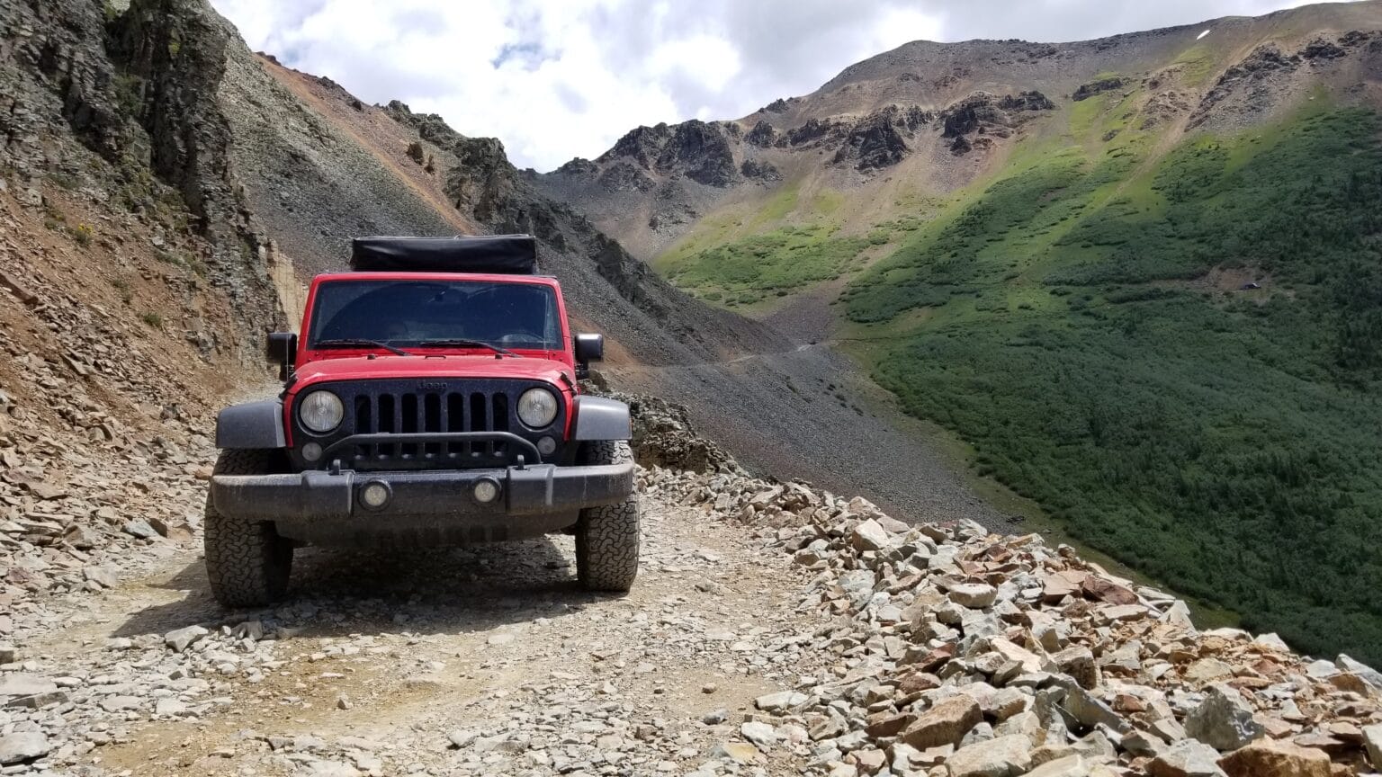 Off-Roading For Beginners: How To Find Trails, What to Bring, & More ...